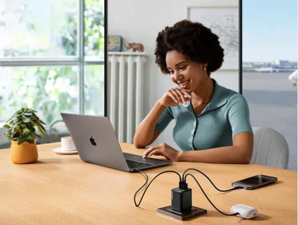 How Anker's USB-C Chargers Revolutionize Charging for Multiple Devices - Innovexpanse